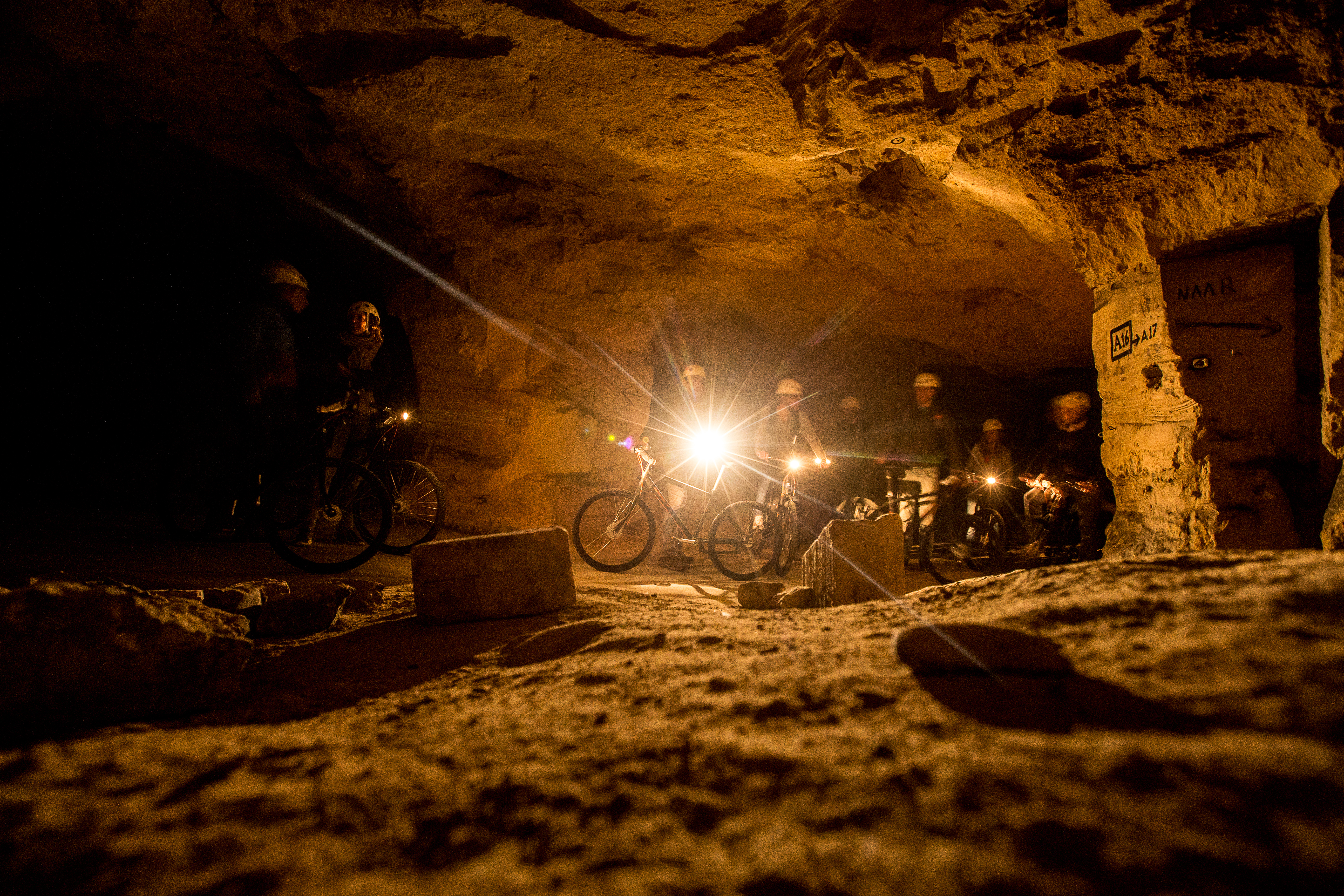 Actief in de grotten