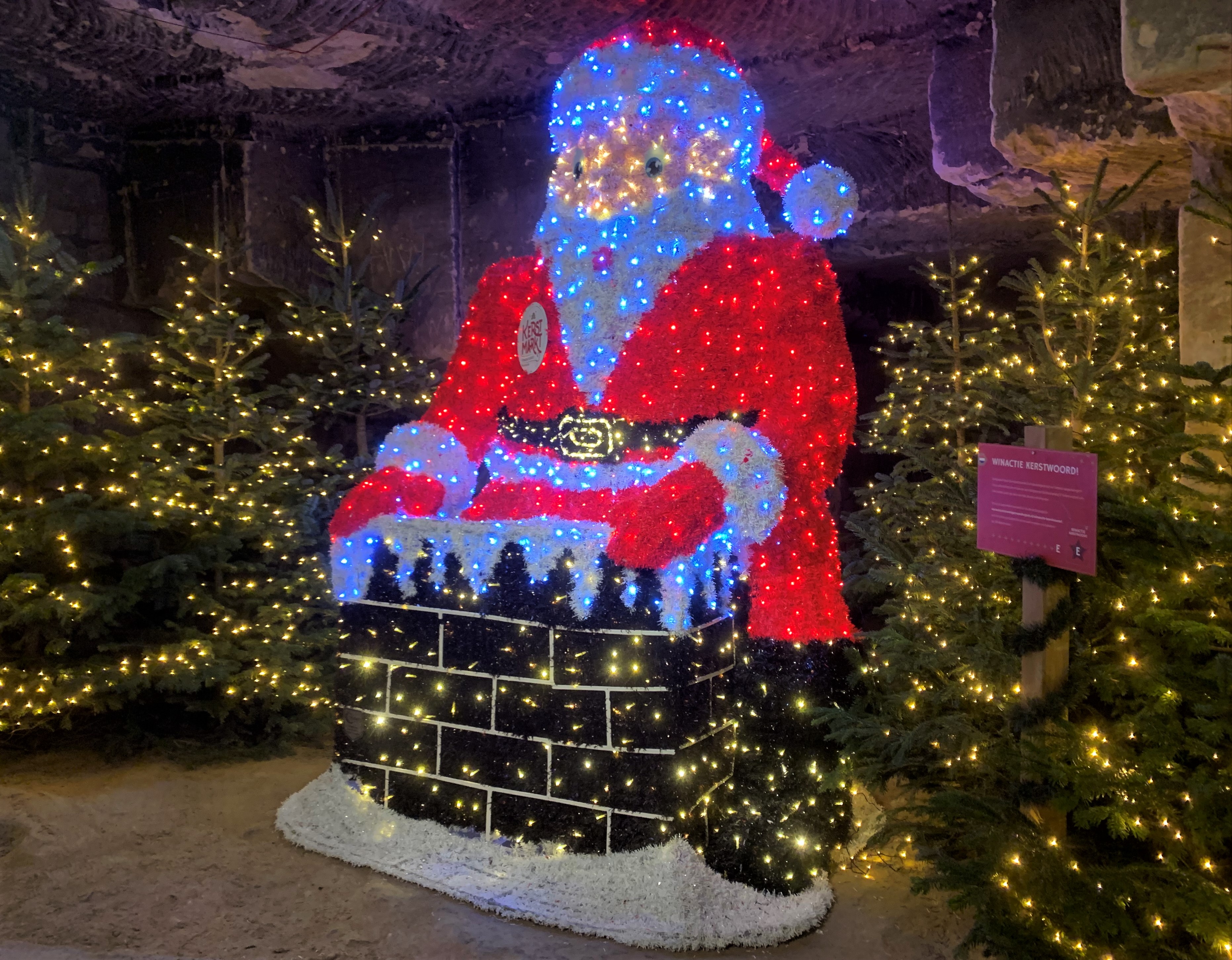 Overdekt wandelen in kerstsfeer